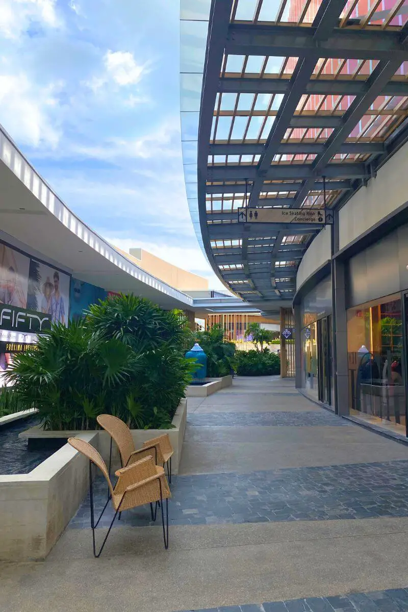 The Grand Outlet Riviera Maya Mall in Cancun - Puerto Aventuras Living
